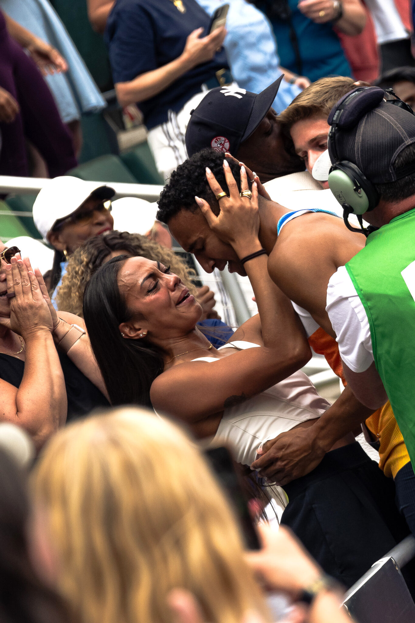 Running, Shoes, Food and In-Depth Journalism - A Mile. A Minute.